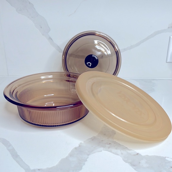 Corningware | Kitchen | Vintage Corning Visions Amber Round Casserole ...